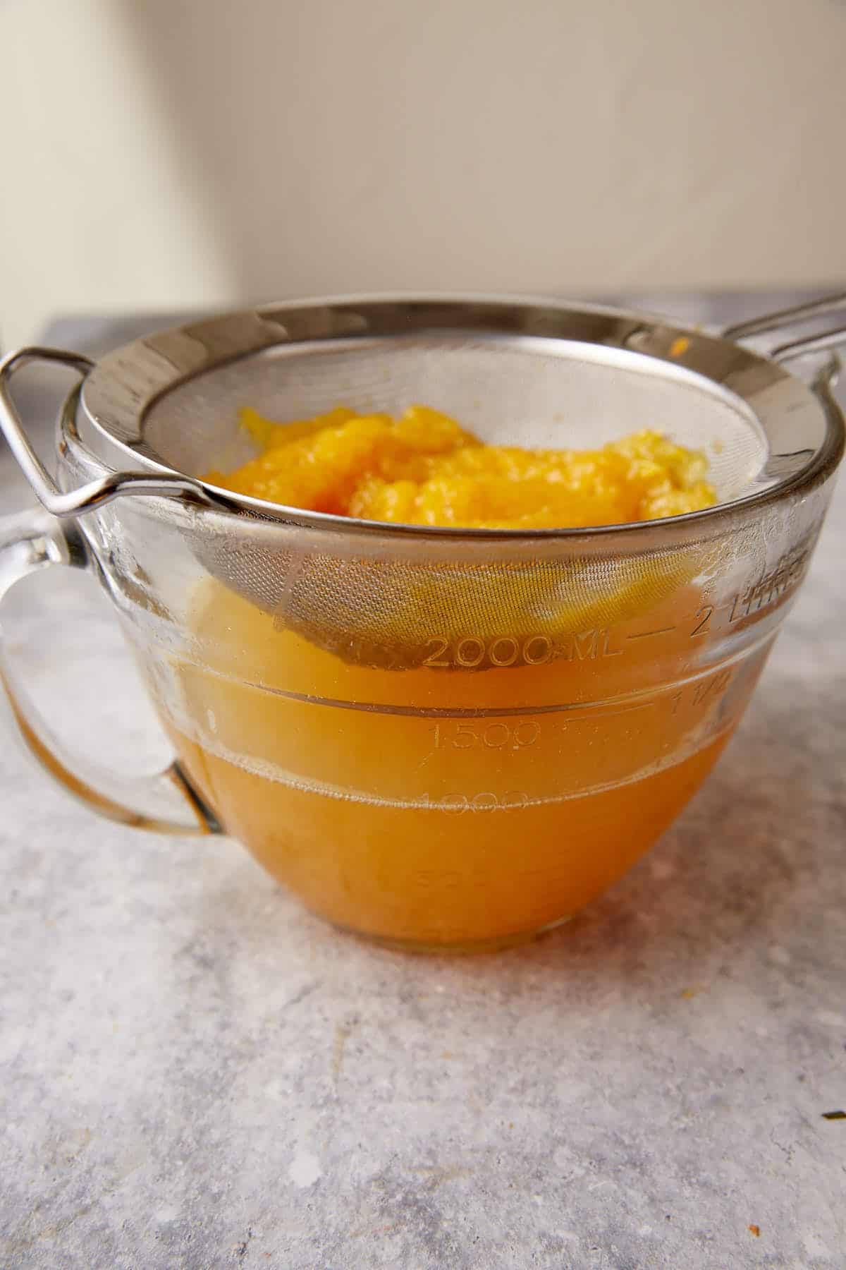 Sweet Peach Iced Tea - A Southern Tradition - Easy Southern Desserts