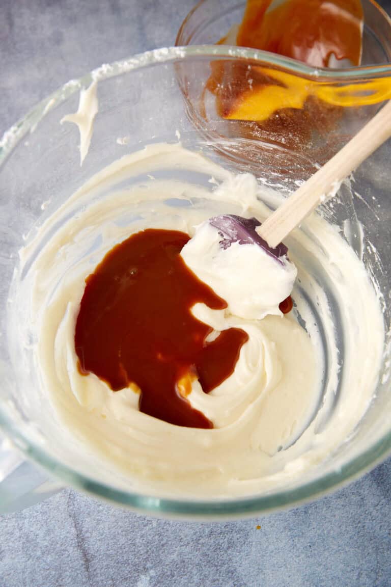 Homemade Caramel Cream Cheese Frosting (Powdered Sugar) - Easy Southern ...