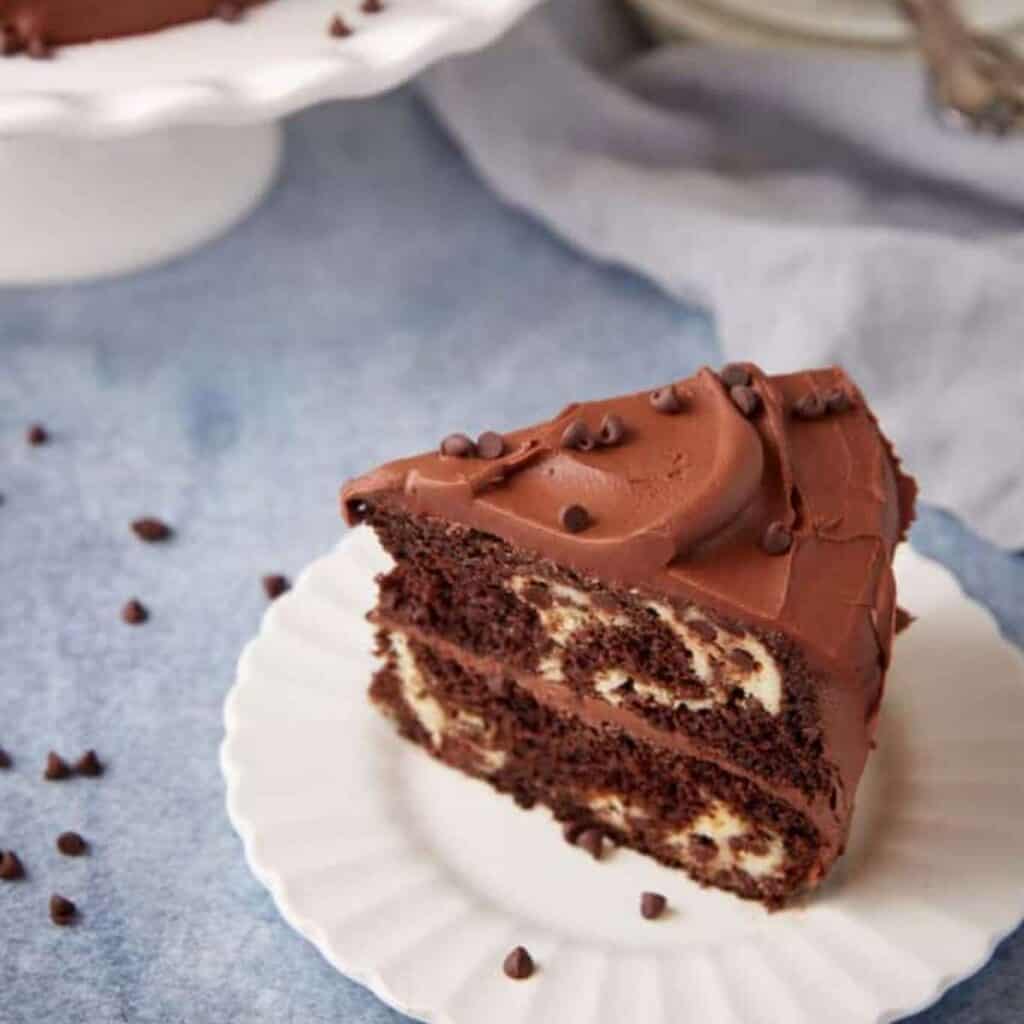 Vintage Banana Split Cake with Pineapple Cream Cheese Frosting - Easy ...