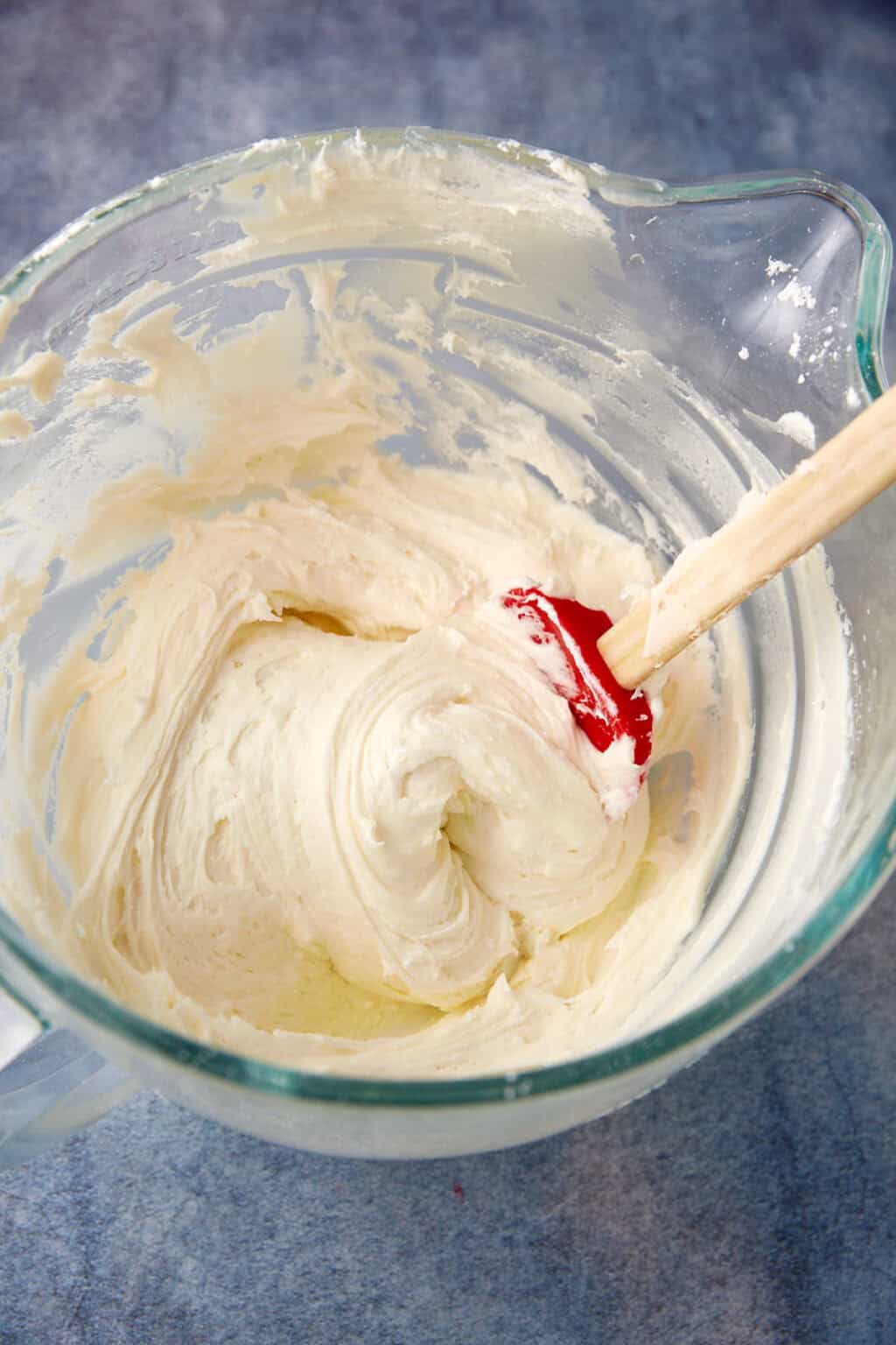 Thick and Creamy White Chocolate Cream Cheese Frosting - Easy Southern ...