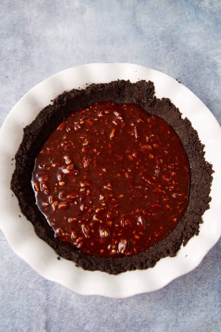 No-Bake Turtle Pie with a Chocolate Caramel Sauce - Easy Southern Desserts