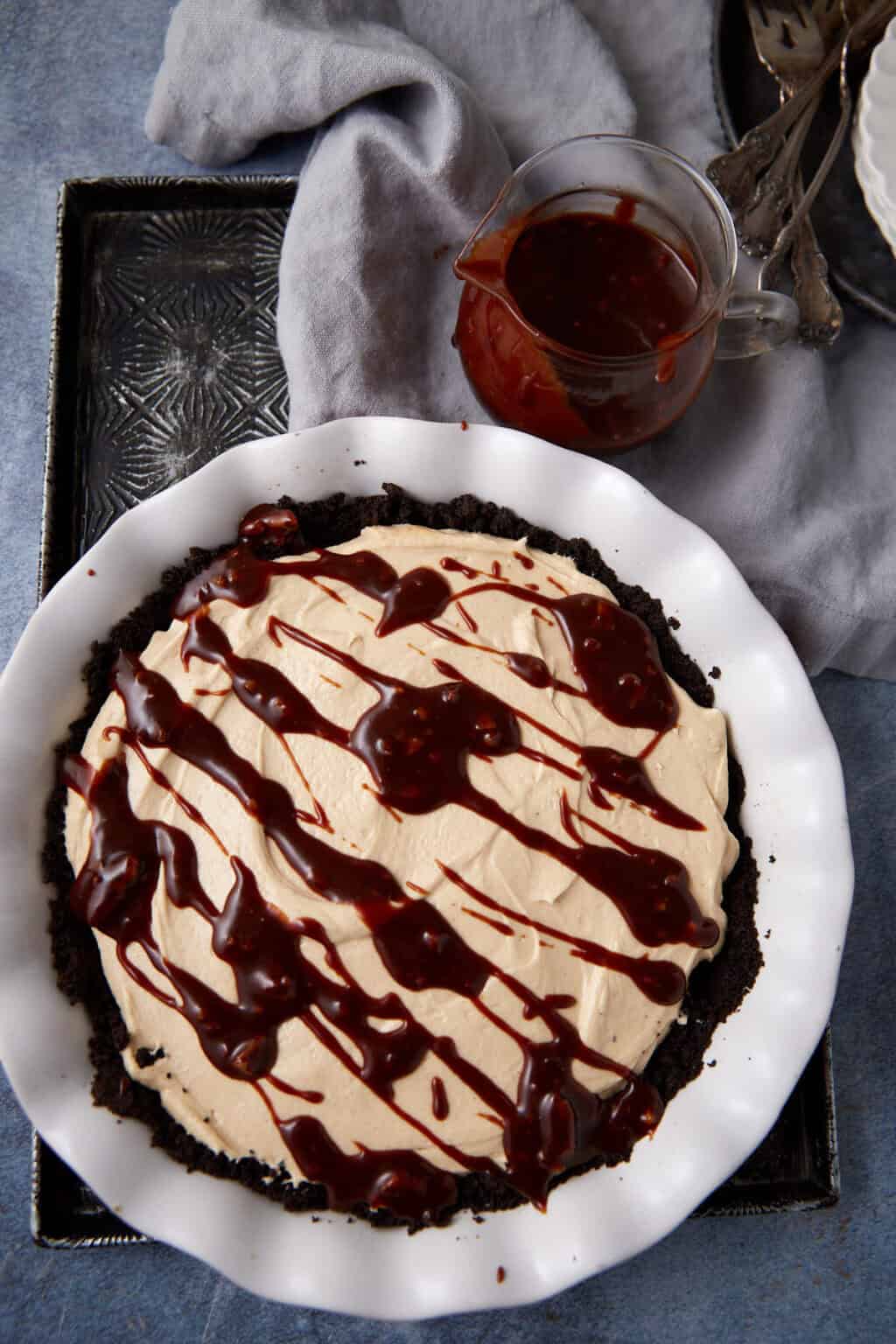 No-Bake Turtle Pie with a Chocolate Caramel Sauce - Easy Southern Desserts