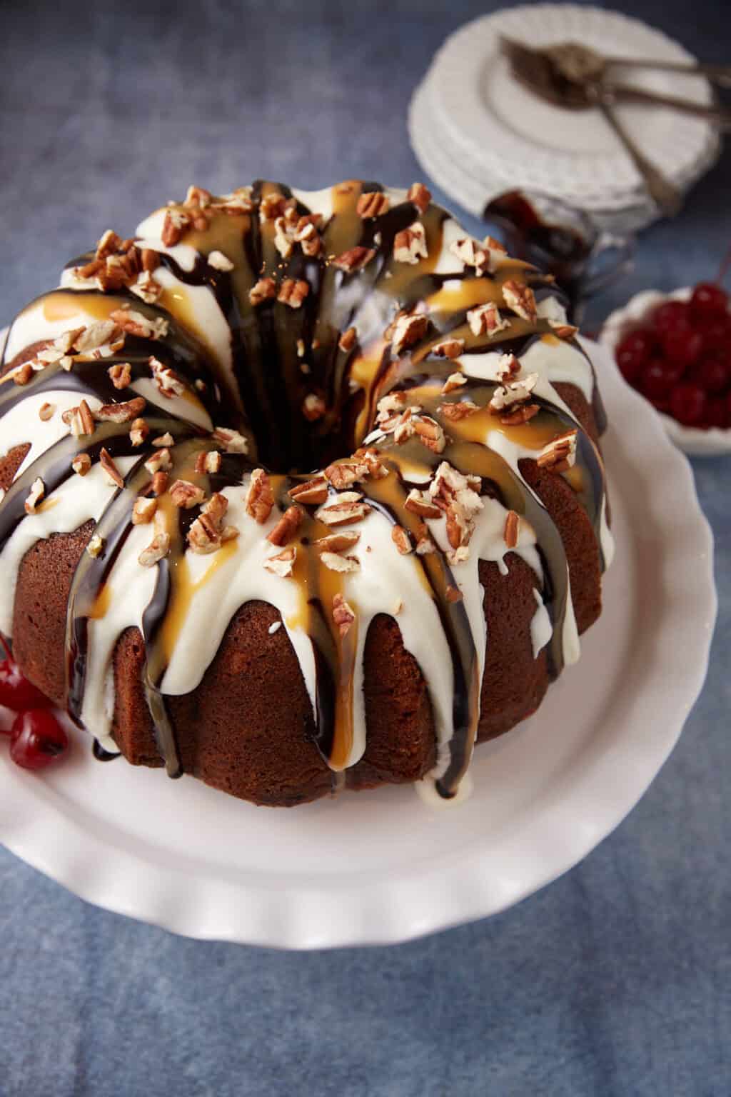 Vintage Banana Split Cake with Pineapple Cream Cheese Frosting - Easy ...