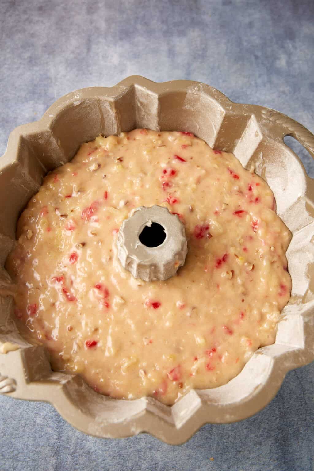 Vintage Banana Split Cake with Pineapple Cream Cheese Frosting - Easy ...