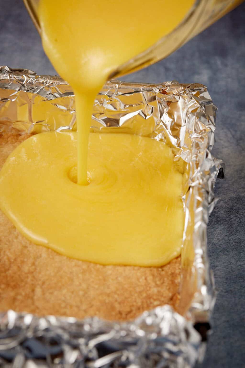 Extra Tangy Lemon Bars With A Shortbread Crust - Easy Southern Desserts