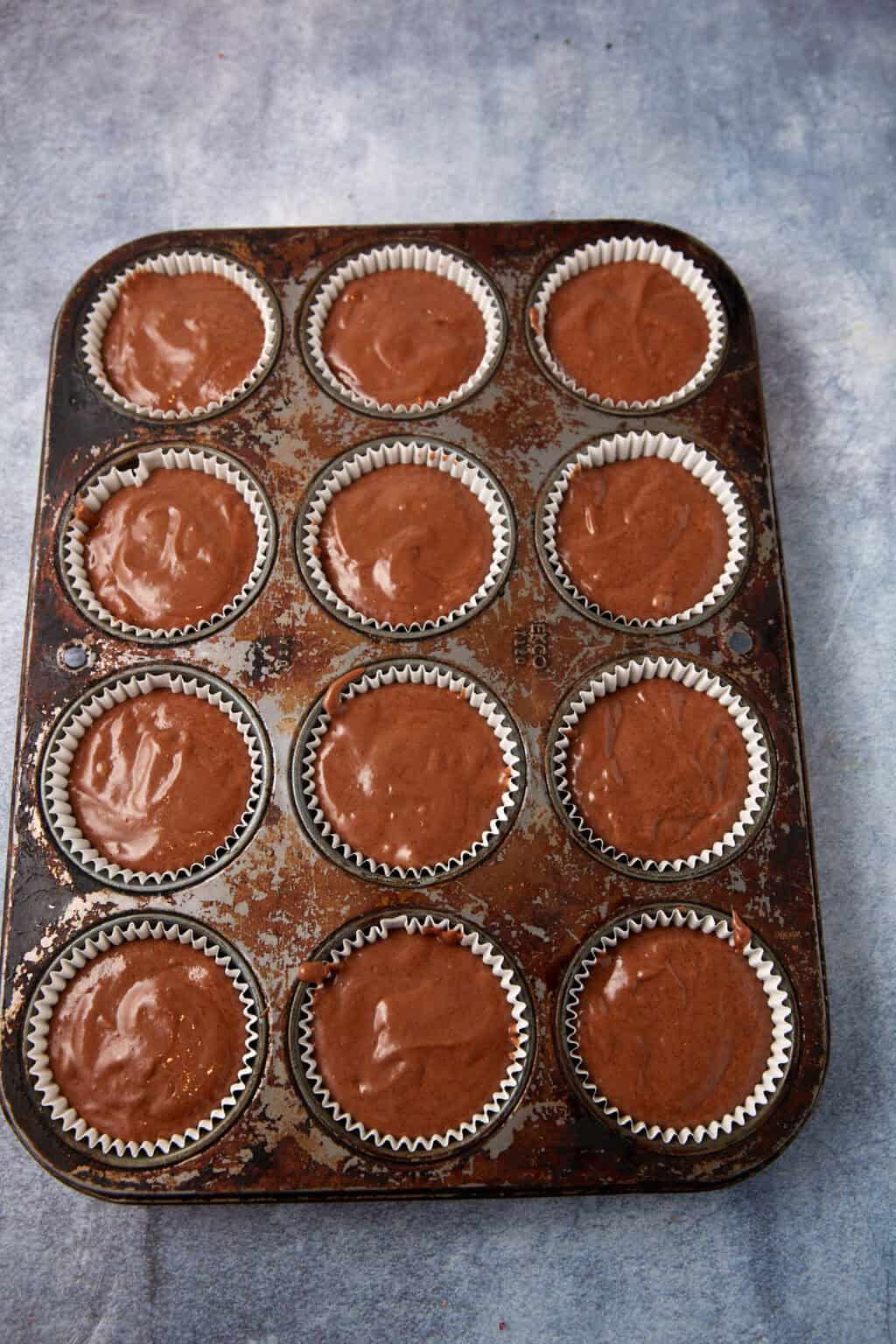 Chocolate Mayonnaise Cupcakes with Peanut Butter Cream Cheese Frosting ...