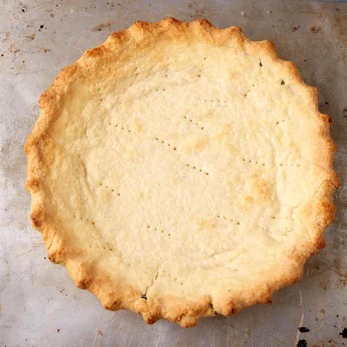 Pretzel Pie Crust (3 Ingredients!) - Easy Southern Desserts
