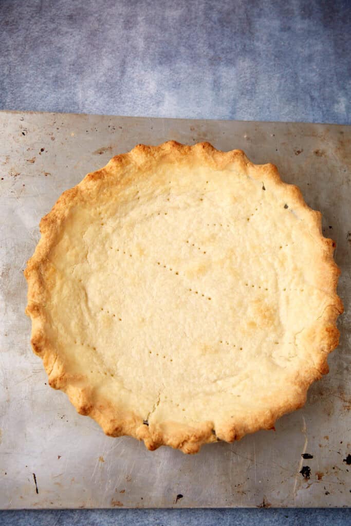 Flaky Butter Pie Crust (No Shortening Needed!) - Easy Southern Desserts