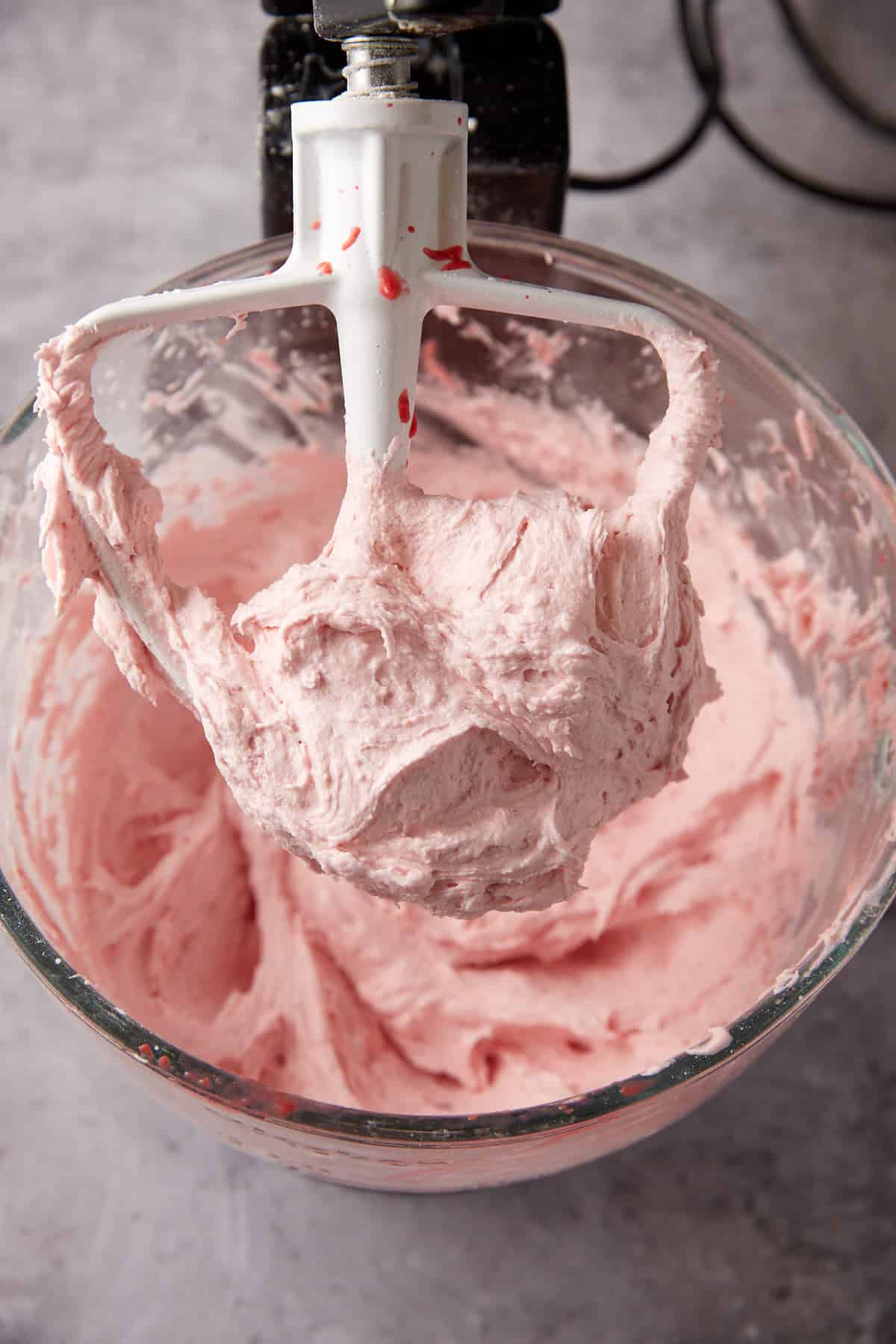 Raspberry Buttercream Frosting (Made with Real Raspberries) - Easy ...