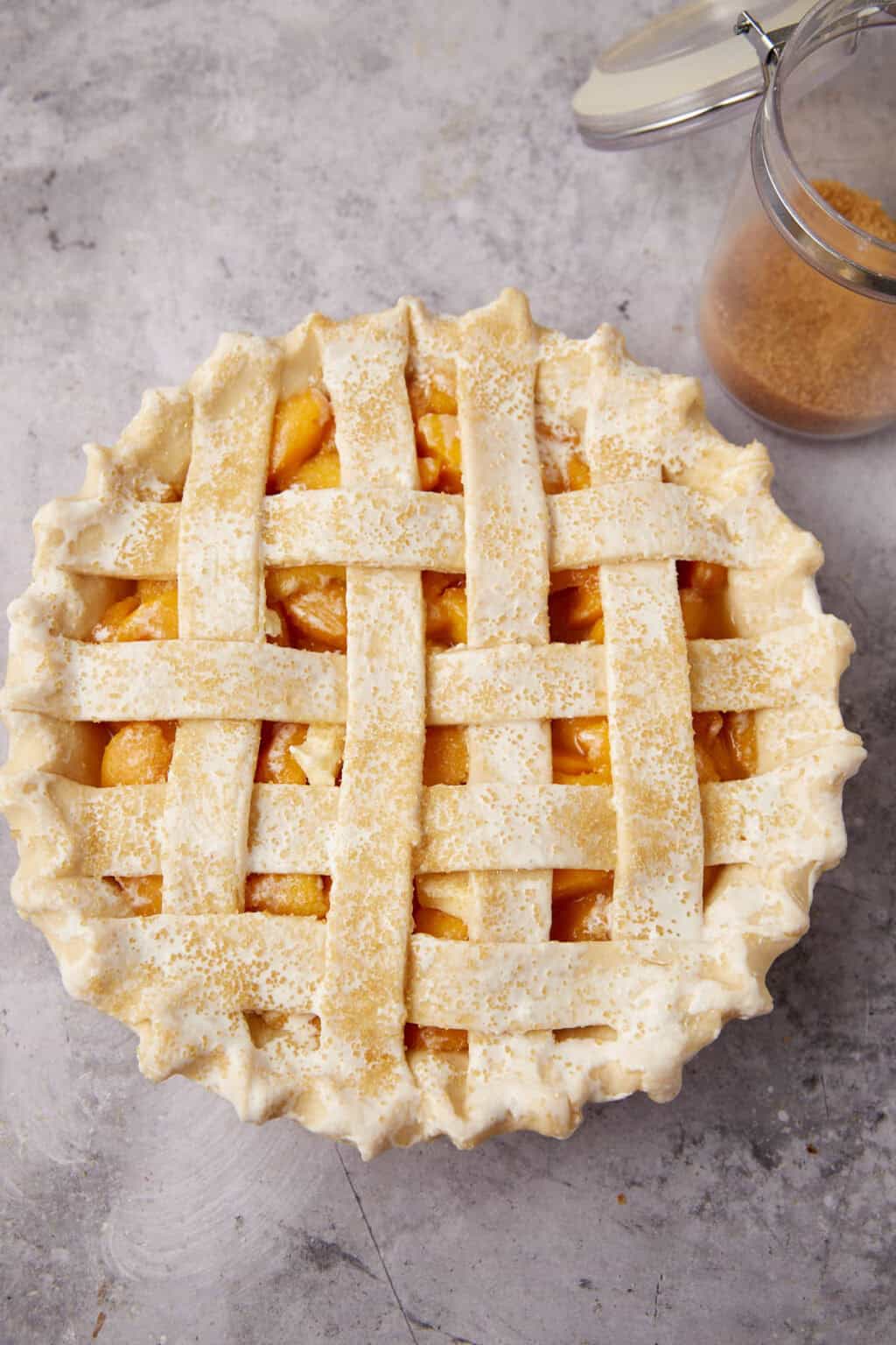 Flaky Peach Pie with Juicy Fresh Filling - Easy Southern Desserts