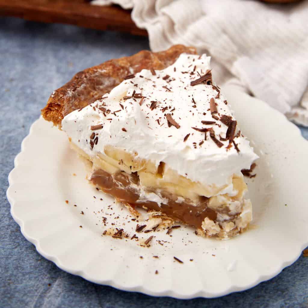 Old Fashioned Apple Custard Pie Recipe For Fall - Easy Southern Desserts