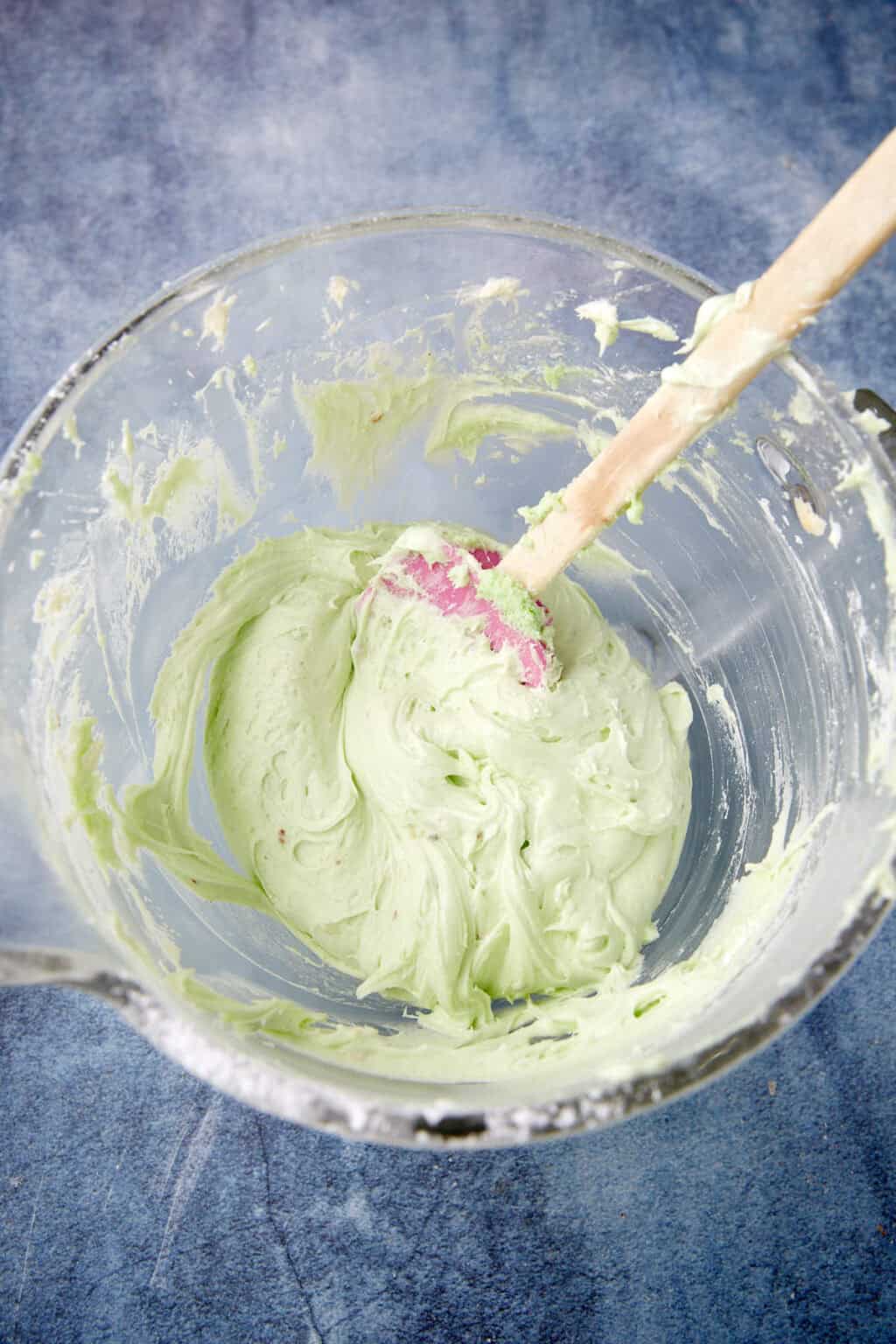 Vintage Watergate Cake with Pistachio Pudding and Cream Cheese Frosting ...